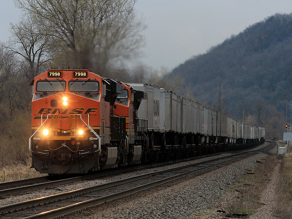 BNSF 7998